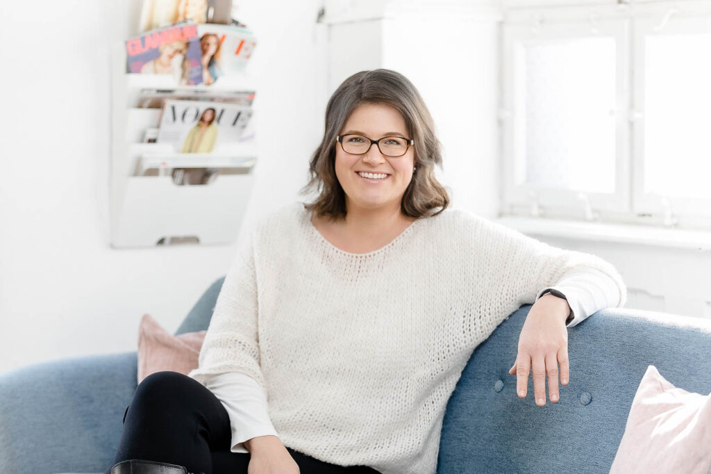 About – Nina Leder